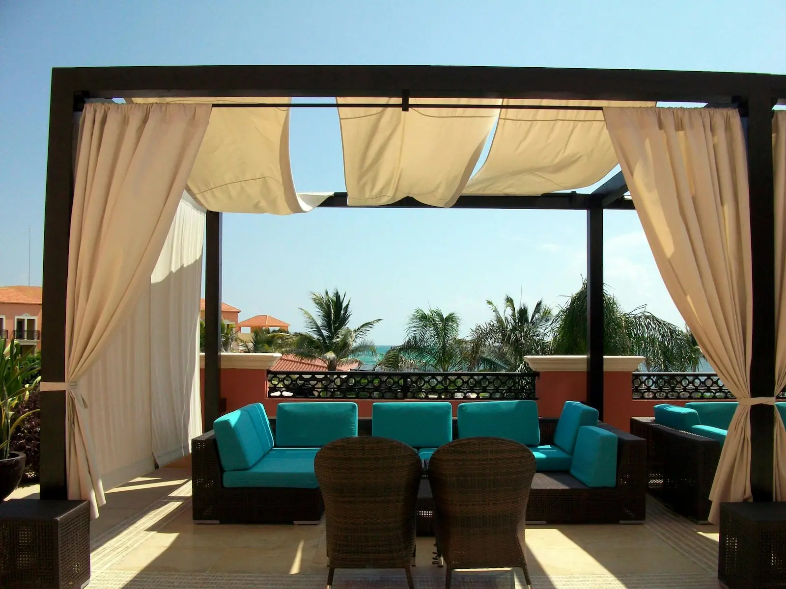 5 Stunning Pergola In Dubai To Elevate Your Outdoor Area